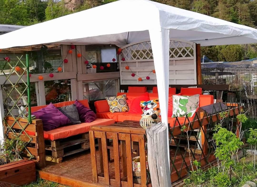 ¿Es posible hacer pergolas y terrazas usando pallets y maderas baratas ...