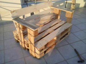 +30 Ideas para hacer lindas sillas de palets - Pallets Decor